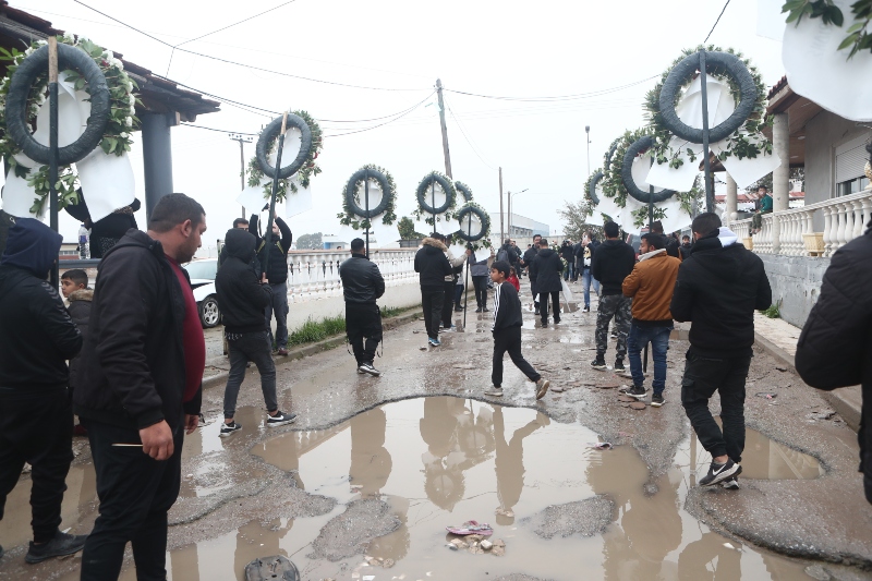 Θεσσαλονίκη: Ανείπωτη θλίψη στον οικισμό Ρομά για τον 16χρονο - Τον ...