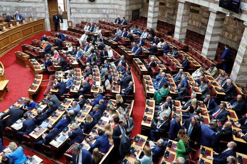 LIVE - Βουλή: Οι ομιλίες στη συζήτηση για τις Προγραμματικές Δηλώσεις
