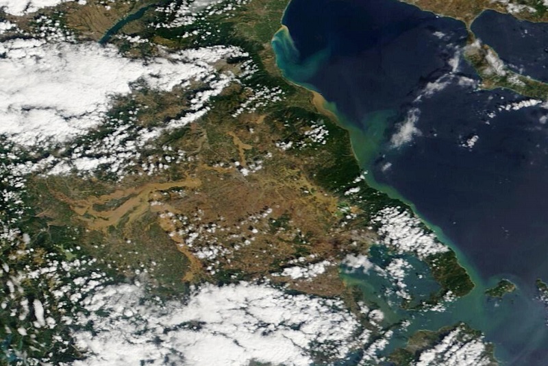 Η Θεσσαλία από τα «μάτια» της NASA: Πλημμύρισαν 1 εκατ. στρέμματα ...