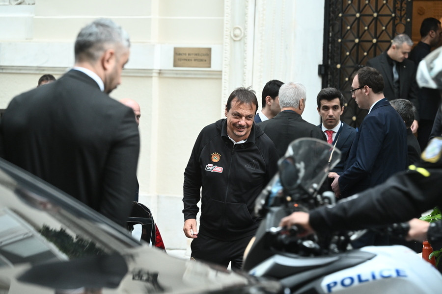 Τον Ερντογάν υποδέχθηκε στην τουρκική πρεσβεία ο Εργκίν Αταμάν (Βίντεο)