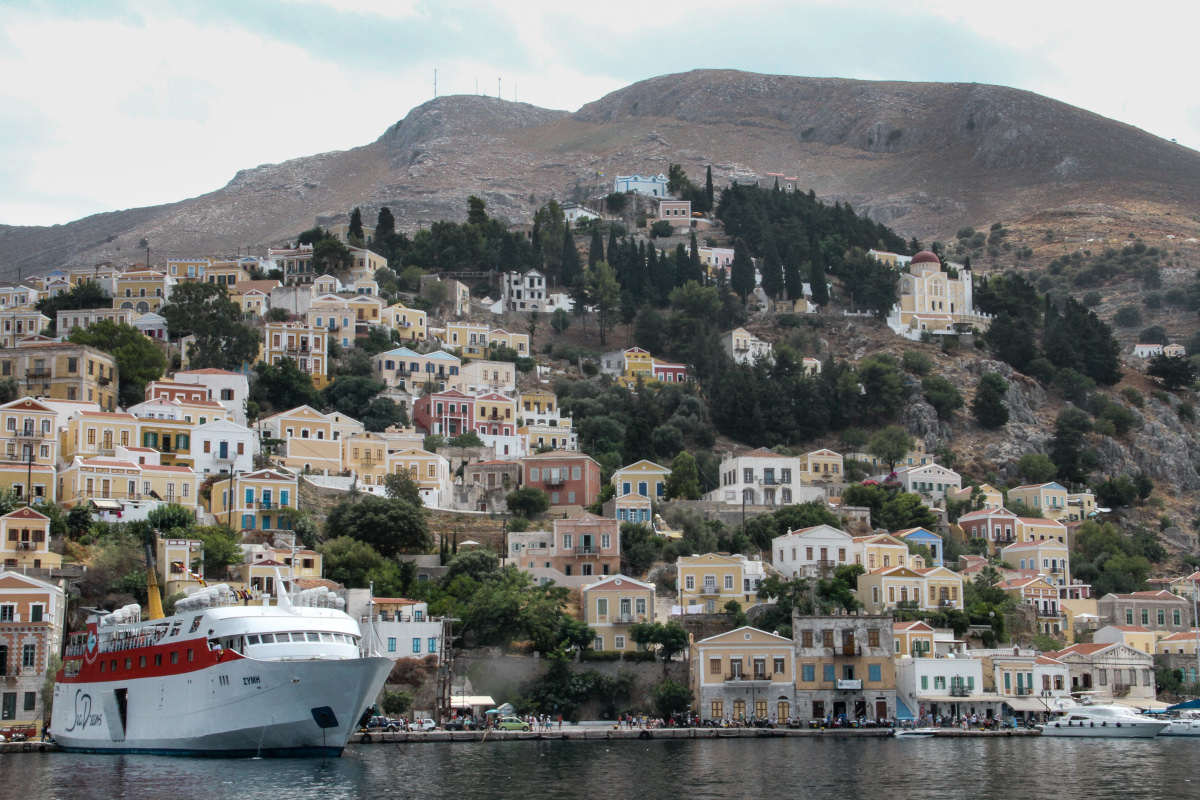 Αποκαλύψεις για τη Σύμη: Η 13χρονη και ο 15χρονος υπέγραψαν συμφωνητικό ...