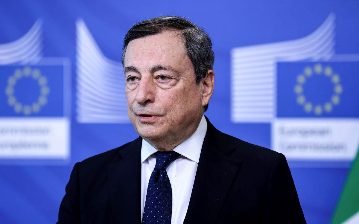 Ο Μάριο Ντράγκι ως «αντίβαρο» στην Φον Ντερ Λάιεν: Το σενάριο για τον ...