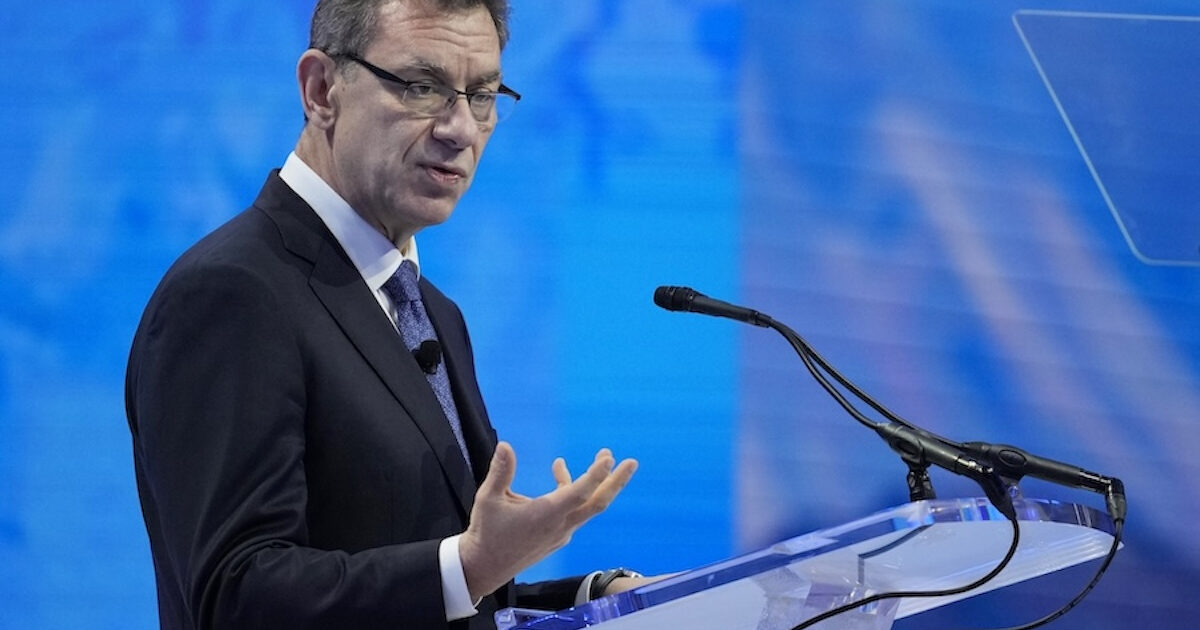 Τα εμβόλια έφεραν «παρενέργειες» στην Pfizer: Εξέγερση μετόχων και ...