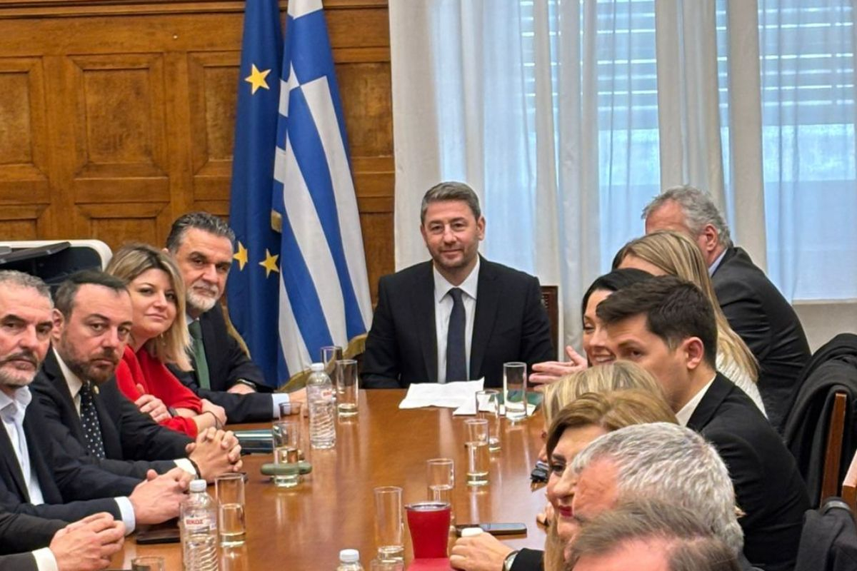 Στις 13:00 η συνάντηση Ανδρουλάκη - Γιαννίτση: Συνεδρίασε η ΚΟ του ...