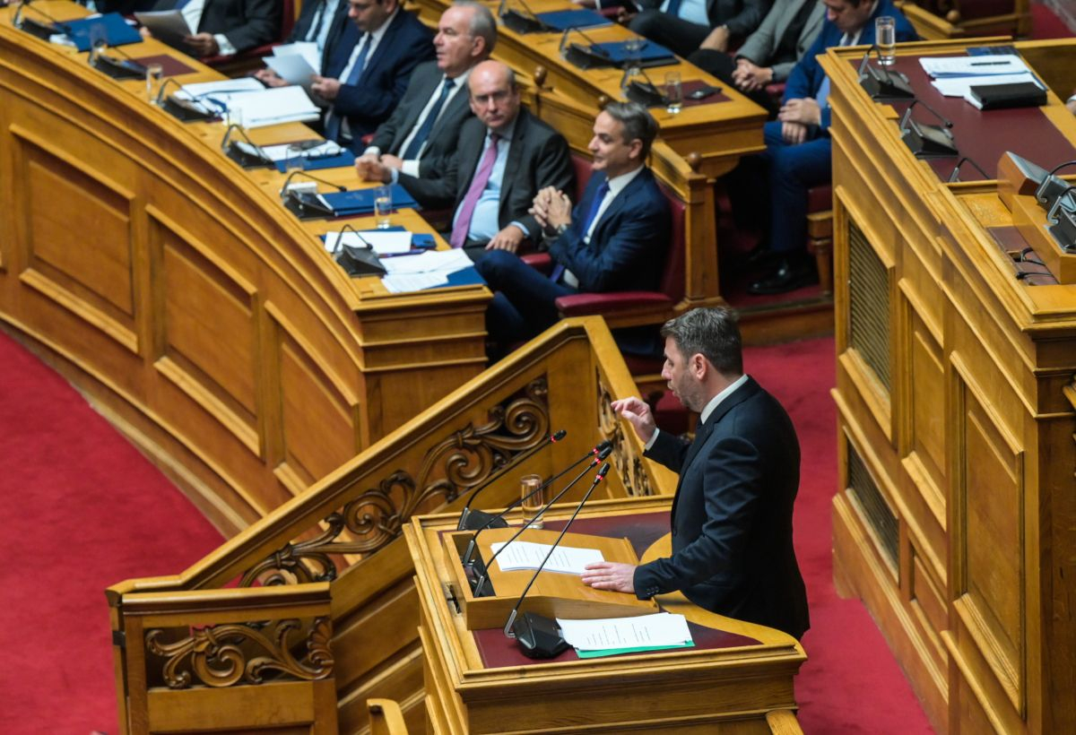 Έρχεται η μεγάλη σύγκρουση Μητσοτάκη - Ανδρουλάκη