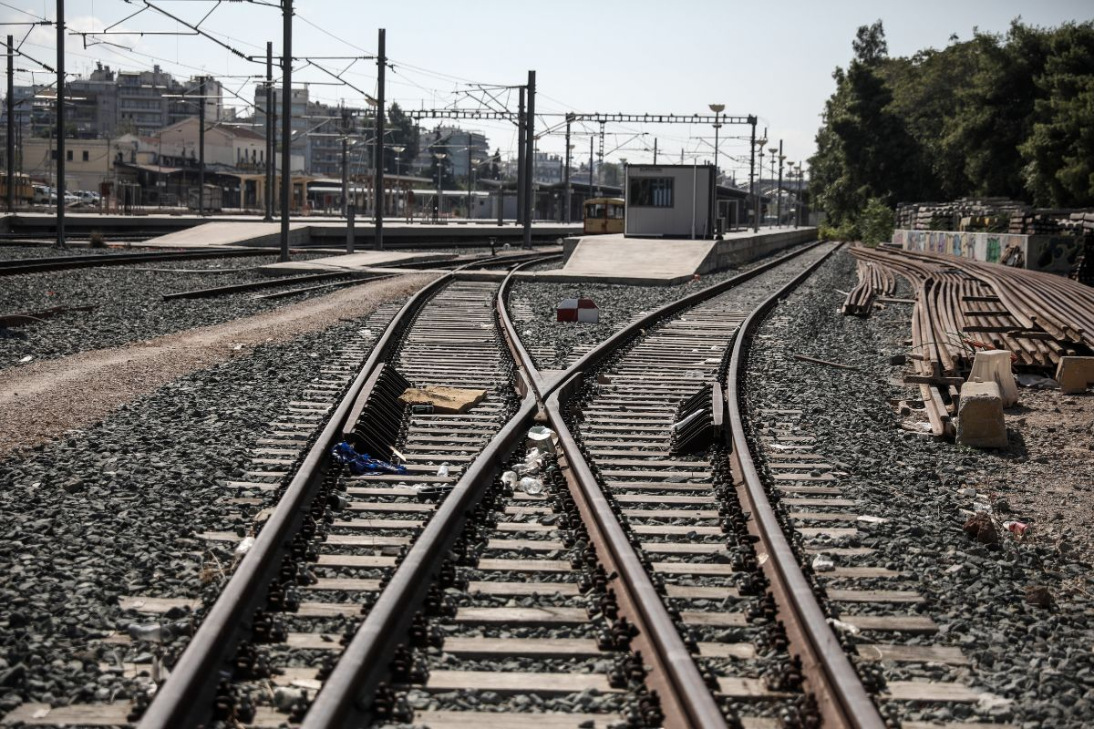 ΟΣΕ: Καθυστερήσεις στα δρομολόγια λόγω καύσωνα