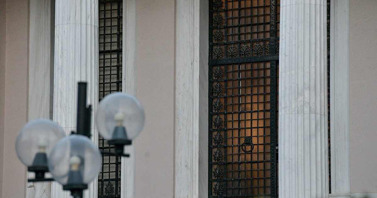 Το είδαμε κι αυτό: Τo Μαξίμου να διακινεί το έγγραφο των ελληνικά hoaxes
