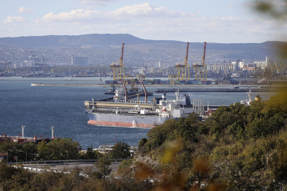 Πώς η Ρωσία παρακάμπτει τις κυρώσεις της Δύσης με τη βοήθεια φίλων ...