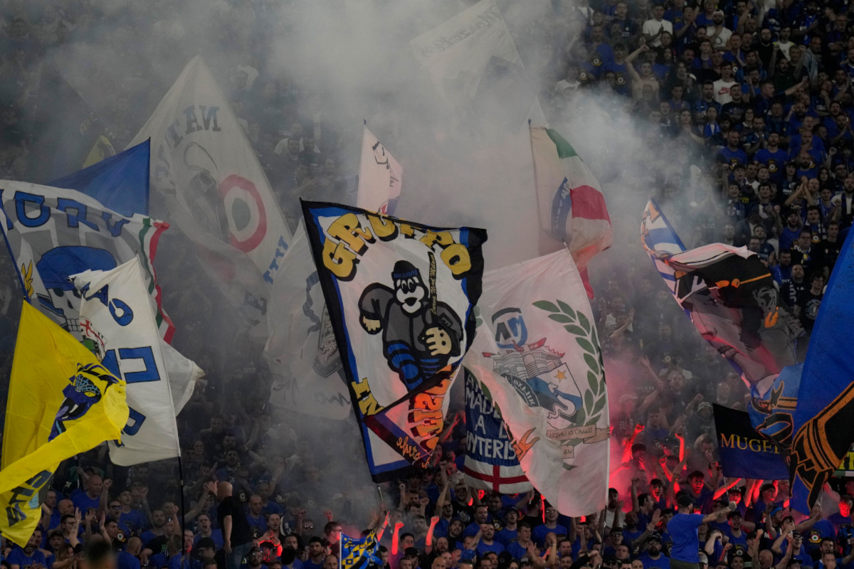 Ιταλία: «Εμφύλιος» στις τάξεις των ultras της Ίντερ με… άρωμα φασισμού ...