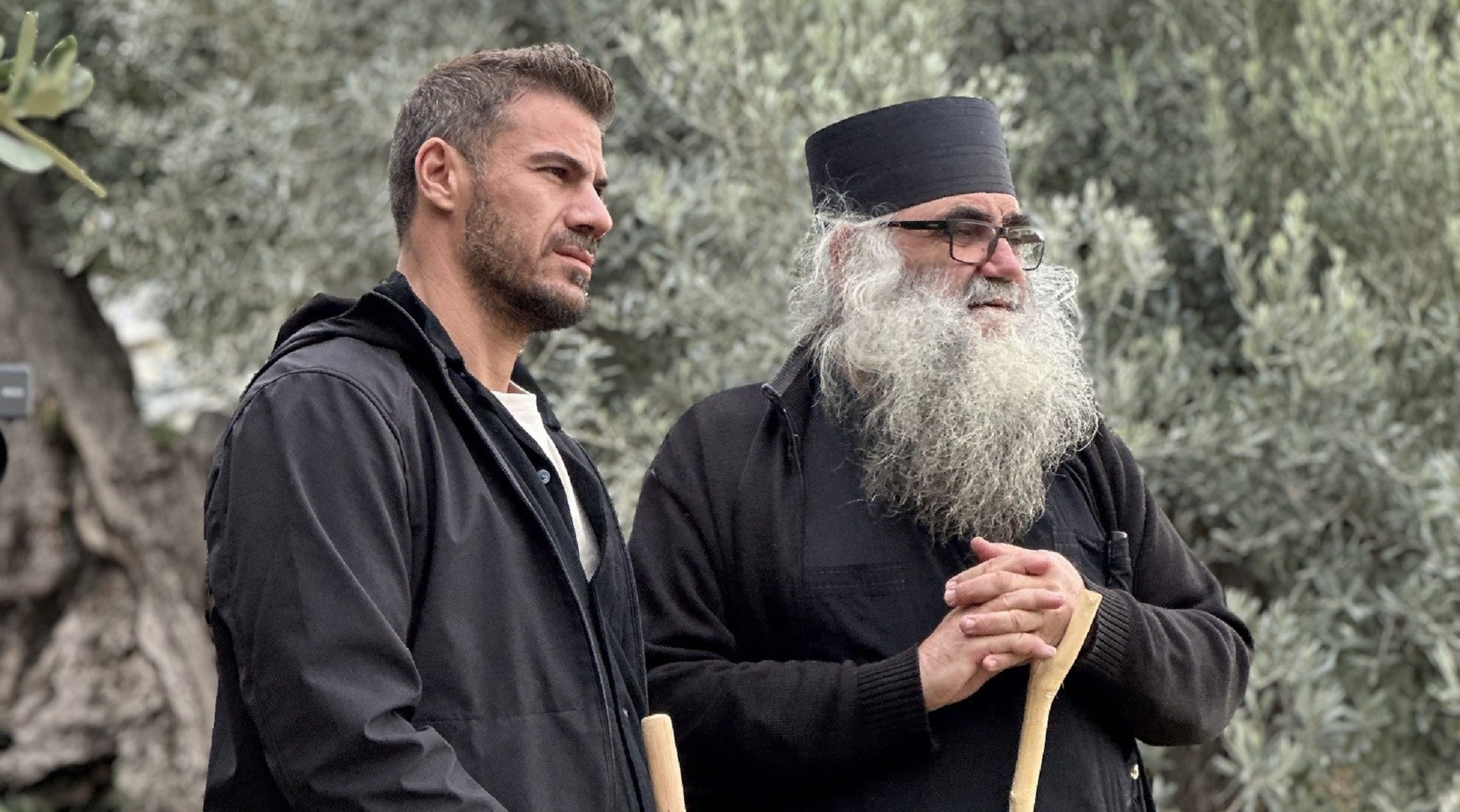 Άκης Πετρετζίκης: Σε Άγιο Όρος και Τήνο Μεγάλη Πέμπτη και Μεγάλη Παρασκευή