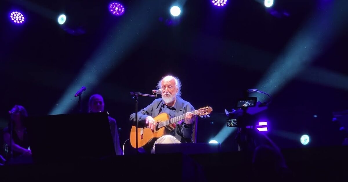 Ο Διονύσης Σαββόπουλος στο Rockwave Festival 2025 σε μια αναδρομή ...