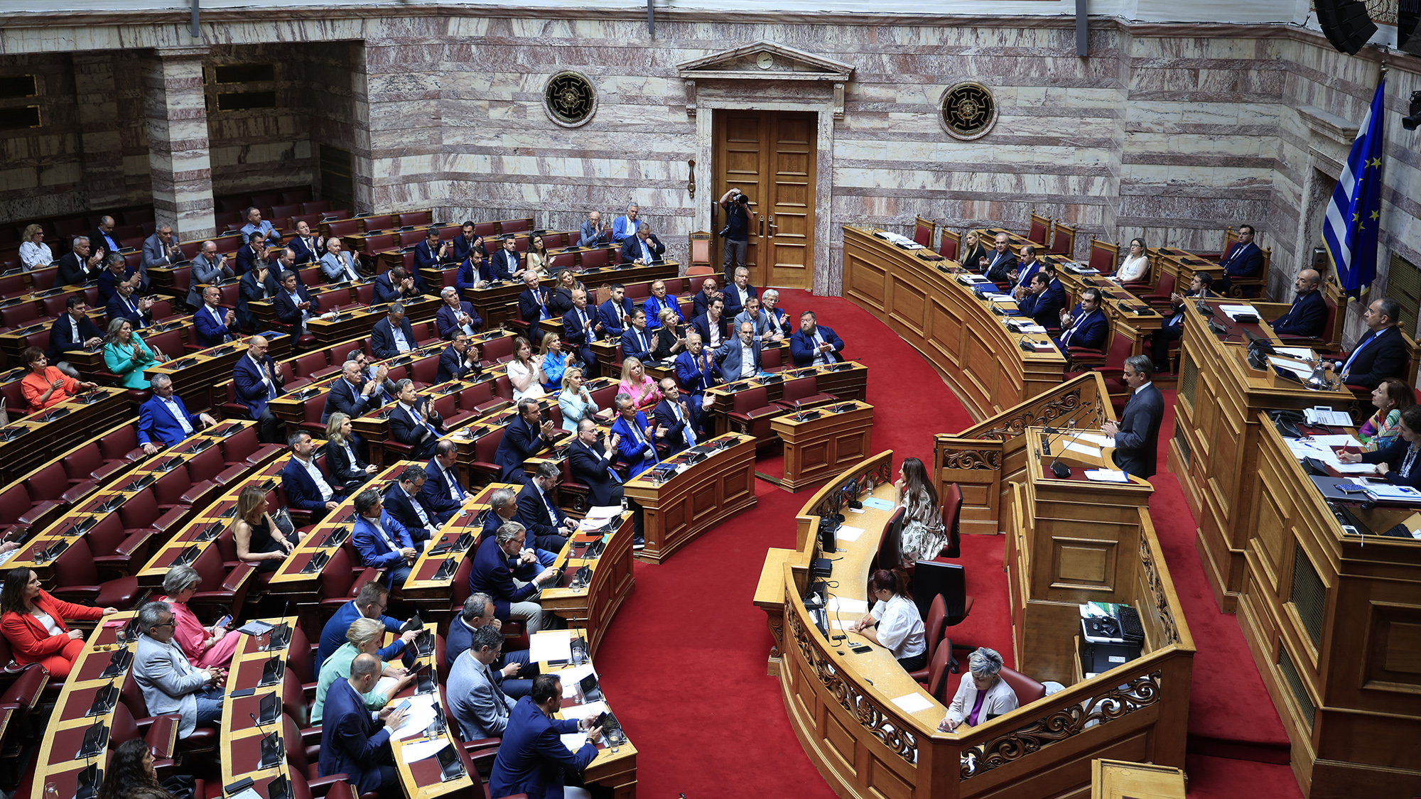Με τις ψήφους της ΝΔ και του ΠΑΣΟΚ «πέρασε» το νομοσχέδιο για τη ...