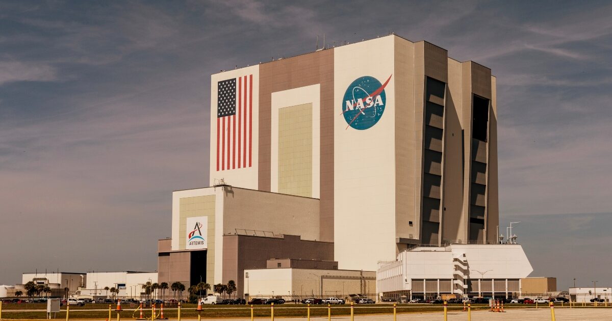 Η NASA «φρέναρε» την αντιπαράθεση Ομπάμα - Τραμπ για τους... εξωγήινους